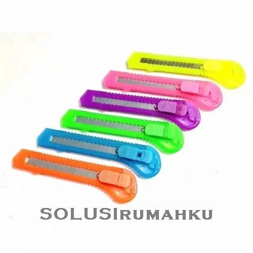 Jual Cutter Besar Warna - Warni ( Warna Random ) / Pisau Kater - Kota ...