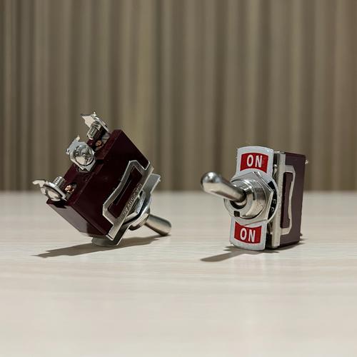 Jual SWITCH TOGGLE SAKLAR TOGLE 3 PIN ON OFF ON 15A 250V 20A 125V KN3C ...