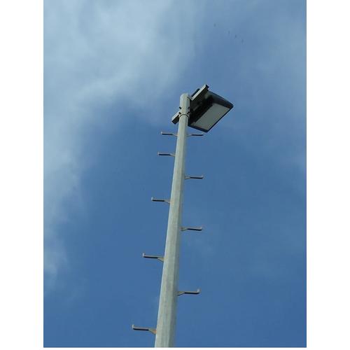Jual Tiang lampu sorot 9 meter oktagonal galvanis untuk 2 lampu ...