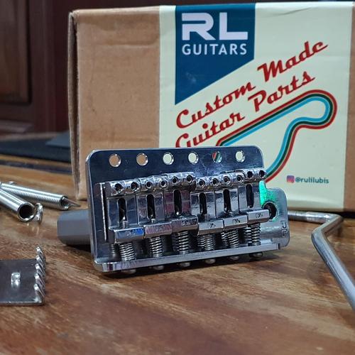 Jual Vintage style Stainless Steel Strat Bridge with Titanium saddles ...