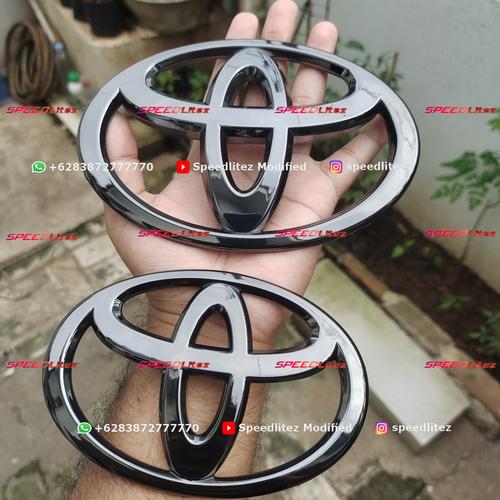 Jual Logo Innova Reborn Depan Belakang - Logo Toyota Innova Reborn 1 ...
