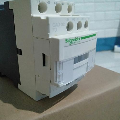 Jual relay contactor CAD32FD Schneider 110v - Jakarta Pusat - gunung ...