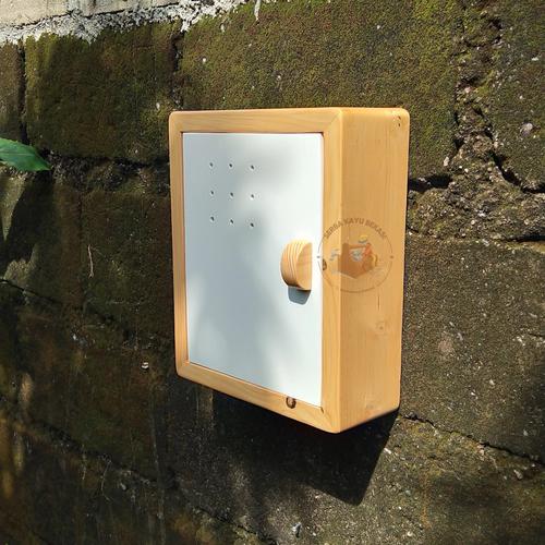 Jual Box sekring/MCB listrik Bahan Kayu - Natural, box MCB dalam - Kab ...