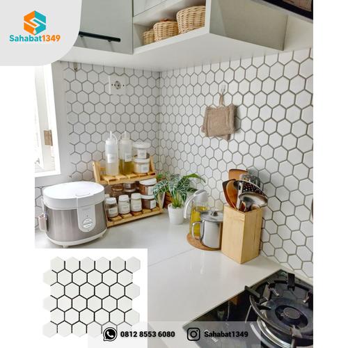 Jual Keramik Mosaic Hexagonal Putih Doff 5 cm / Backsplash Dinding ...