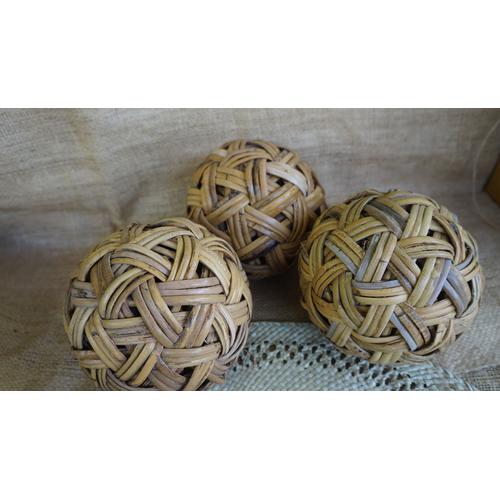 Jual Bola Takraw Rotan Asli Murah / Bola Sepak Rotan / Bola Rotan - Kab ...