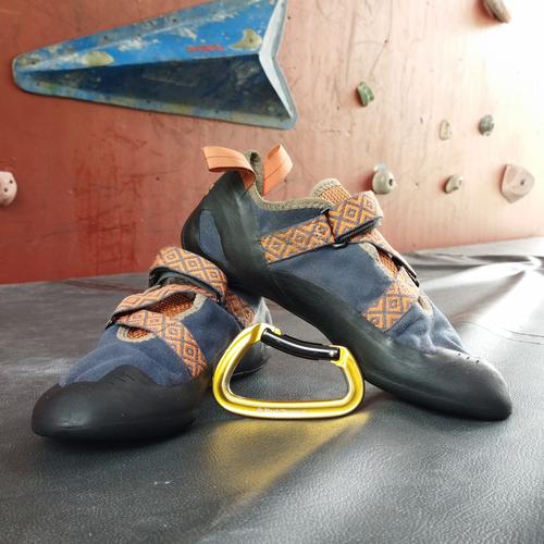 Jual climbing shoes sepatu panjat BUTORA - Jakarta Selatan - pemanjat ...