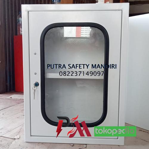 Jual BOX SAFETY 42X29X57 CM KOTAK APD CUSTOM 1 SEKAT PUTIH PINTU KACA ...