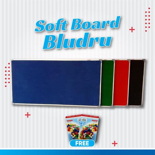 Jual Softboard / papan mading bludru hijau hanger uk 45x60 cm - Kab ...