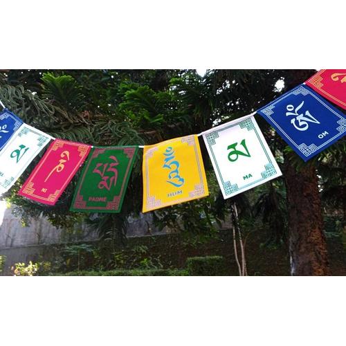 Jual QC Defect Cacat Tibetan Buddhist Prayer Flags Om Mani Padme Hum ...