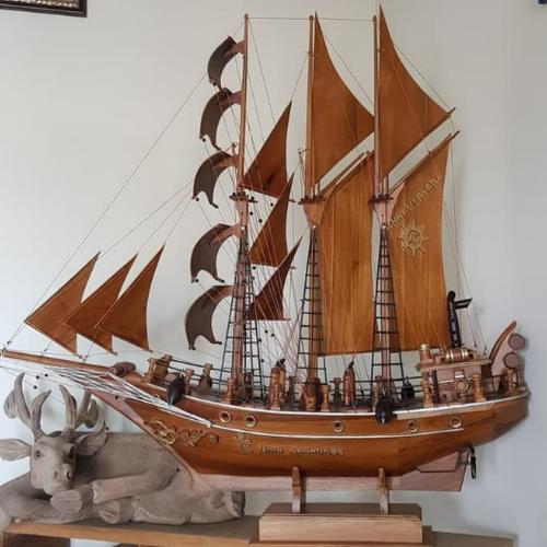 Jual Miniature Kapal Tradisional Pinisi Phinisi Dewa Ruci Kayu Jati ...