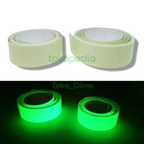 Jual Sticker Glow In The Dark / Stiker Fosfor Nyala Saat Gelap 5cm - 1 ...