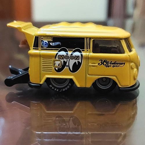 Jual Hotwheels kool kombi moon eyes 30 th anniversary 1992 - 2022 loose - Kota Malang - R&R ...