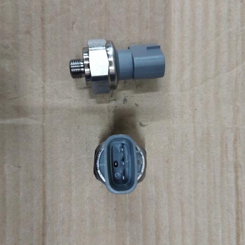 Jual Switch tangki angin Hino lohan 500 Kaki 3 Taiwan - Jakarta Barat ...