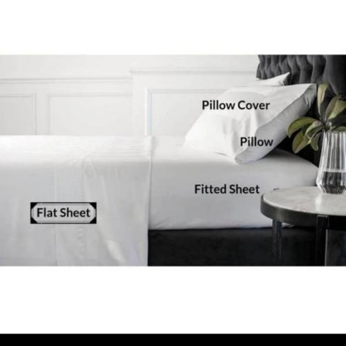 Jual Fitted sheet /sprei aja hotel putih microtex Linen hotel dengan ...