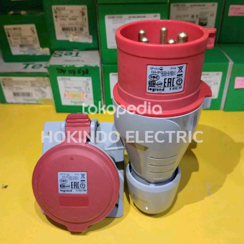 Jual LEGRAND PANEL MOUNTING 5Pin 32A IP44 LEGRAND 555289+555239 ORIGINAL - Jakarta Pusat ...