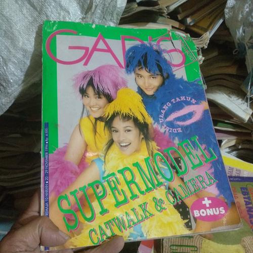 Jual Majalah Gadis Jadul, Edisi Ulang Tahun, Super Model Catwalk & Camera - Kota Tasikmalaya ...