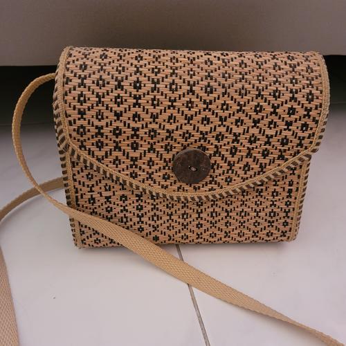 Jual tas rotan bali kotak bag - Jakarta Utara - Bintang Biru Plus ...