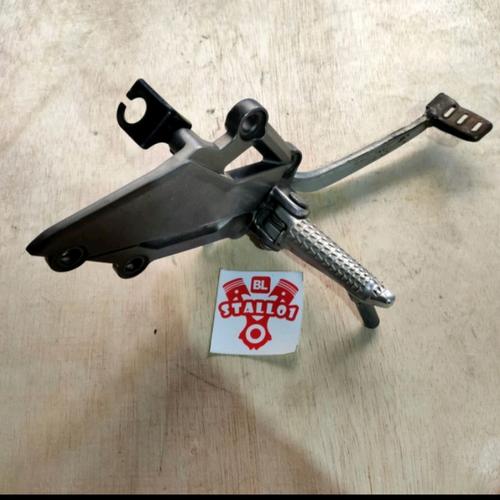 Jual foot step pijakan kaki kanan Kawasaki ninja 250 fi z250 old asli ...