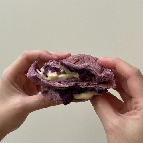 Jual Mochi Ube Cheese Buns - isi 9 - Jakarta Barat - Best Friend Bakery ...