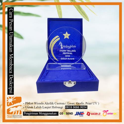 Jual Plakat Akrilik Custom Wisuda Wedding Ulang Tahun INCLUDE BOX ...