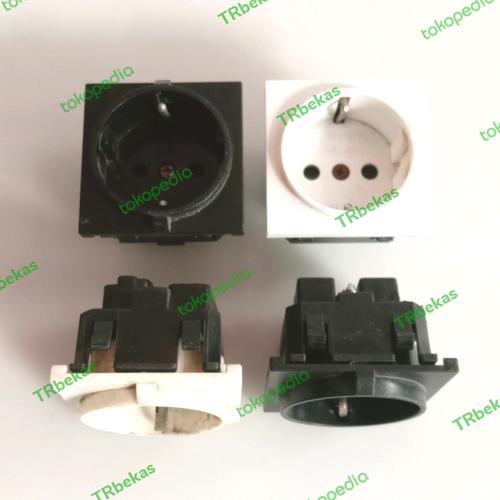 Jual Colokan output UPS / stop kontak UPS 16a 250v - Kota Surabaya ...