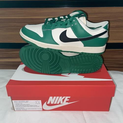 Jual Nike Dunk Low SE Lottery Pack Malachite Green - 9.5 - Jakarta ...