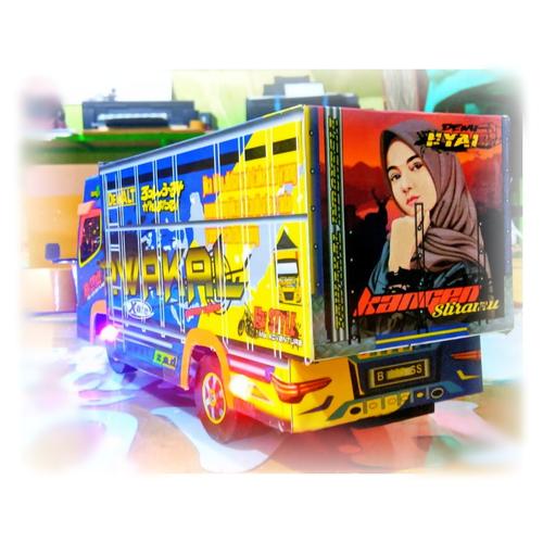 Jual miniatur truck oleng S truk canter Oleng mania - Tawakalo biru K ...
