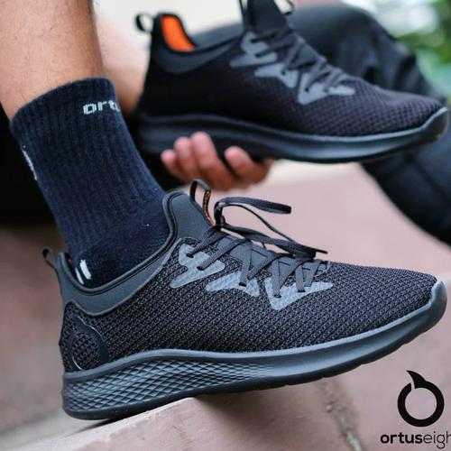 Jual ortuseight phyton all black sepatu running - 39 - Kota Tangerang ...