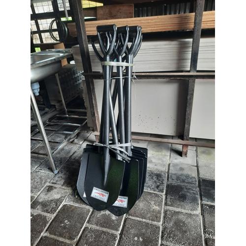 Jual Sekop Lancip dan Skop Papak / Rata Gagang Full Besi ( Crocodile ...