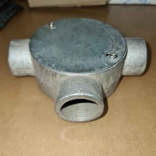 Jual Conduit Tdus Besi 1 inch Junction Cabang 3 T Thread Drat G28 ...