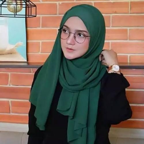 Jual Pashmina CERUTI BABYDOLL Shawl Polos - HIJAU BOTOL - Jakarta Barat - VDW store | Tokopedia