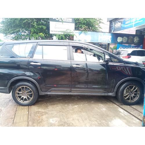 Jual modifikasi velg mobil toyota innova pakai ring 17 tipe kamikaze ...