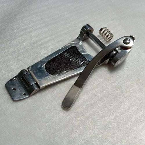 Jual Bridge Bigsby Vibrato Tailpiece Guitar Part - Guild Chrome - Kota ...