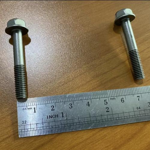 Jual Baut noken as camshaft mitsubishi pajero triton MS101319 original ...