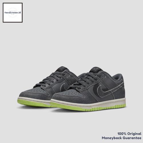 Jual Sepatu Sneakers / Nike Dunk Low SE (GS) Phantom Iron Grey ...