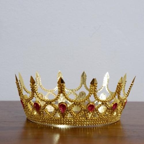 Jual Mahkota Raja dan Ratu / Mahkota Birthday / Mahkota King and Queen ...
