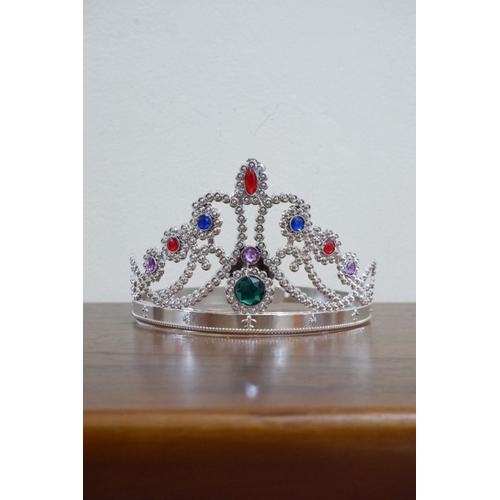 Jual Mahkota Raja dan Ratu / Mahkota Birthday / Mahkota King and Queen ...