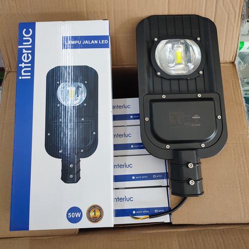 Jual Lampu Jalan LED PJU LED 50W 50 watt COB interluc - Tiang PJU ...
