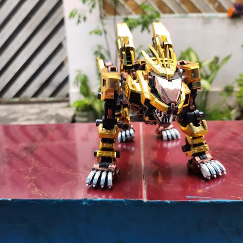 Jual Kotobukiya HMM Zoid Liger Zero Gold Chrome Coating - Kota Semarang ...