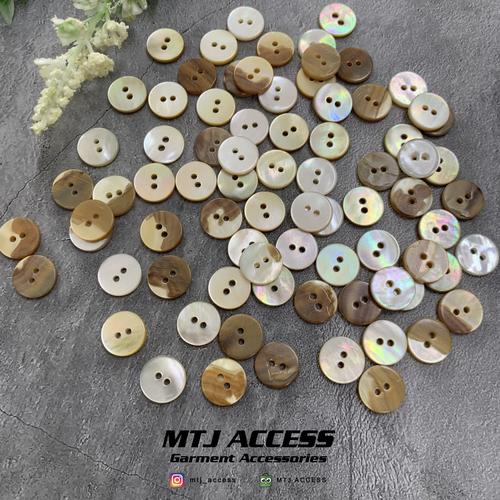 Jual Kancing Kerang 144 pcs Ukuran 18 L (1,15 cm ) Cokelat - Jakarta ...