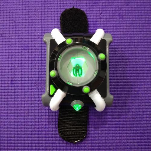 Jual Ben 10 Deluxe Omnitrix - Original by Playmates - Kota Batam - Best ...