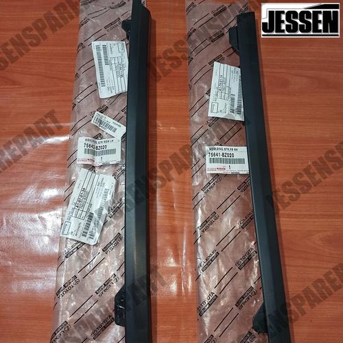 Jual Moulding Karet pelipit Tulang Kaca Avanza Xenia All New 75641/42 ...