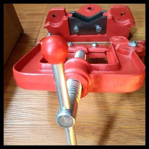 Jual Alat Penjepit Pipa Catok Pipa Tanggem Pipe Vice 10 - 90mm ...