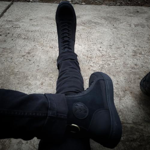 Jual Exogenesis OutSide Zipper - Sepatu Sneakers Kulit Sapi Asli - 38 ...