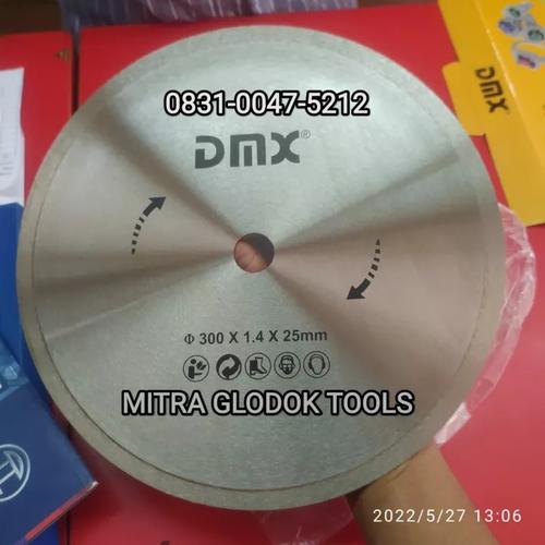 Jual DMX mata pisau belah danbpotong batu ukuran 12 inch cutting disc ...
