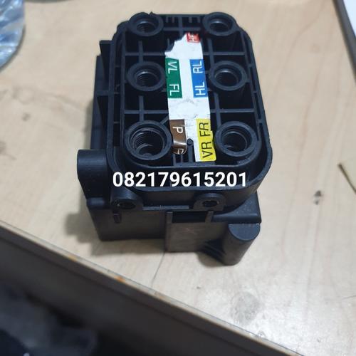 Jual valve Block Shock Air suspension mercedes benz W212 W221 ...