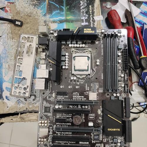 Jual mainboard Gigabyte z170 d3h ddr4 procsesor core i7-6700 - Kota Tanjung Pinang - Skcomputer ...