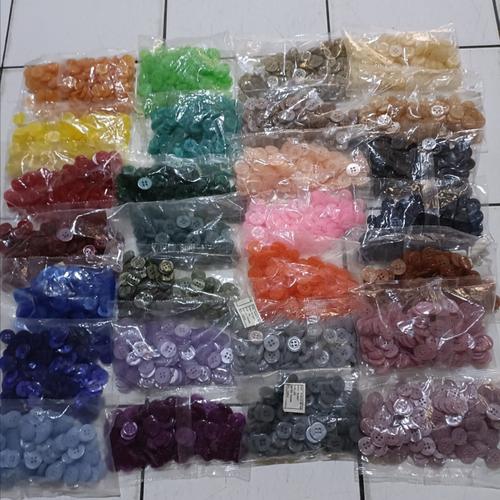 Jual Kancing Safari 15mm , 1,5 cm Isi 144 pcs | Kancing Baju 24L ...