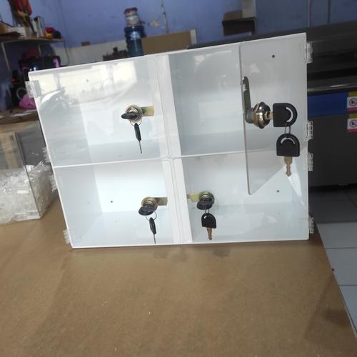 Jual Box Tempat Penyimpanan Handphone 4 pintu putih - OJOL - Kota ...