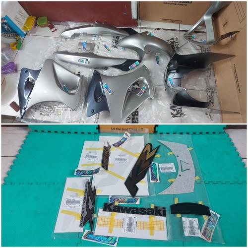 Jual BODY BODI COVER COWLING SET + STIKER STRIPING NINJA RR OLD SILVER ...